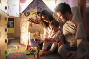 15 Ideas for Family Movie Night That'll Have You Craving Family Time