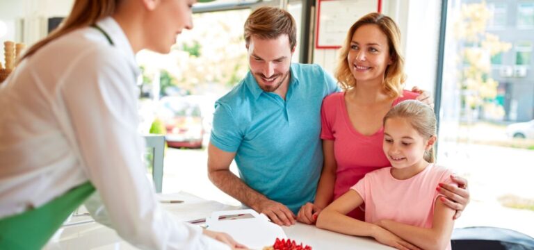 15 FREE Family Activities in Your Local Community